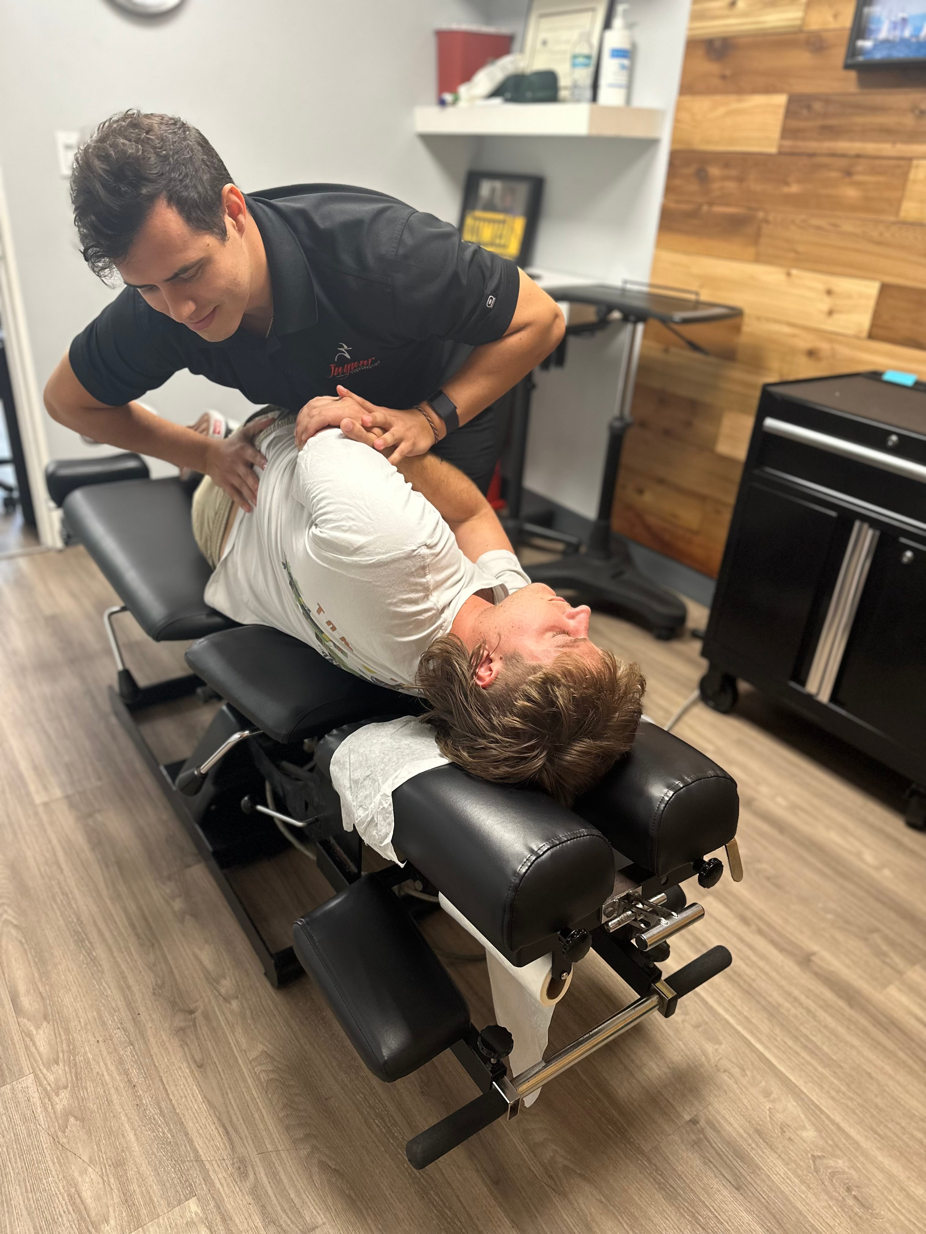 DR. MATTHEW KRUSE, DC